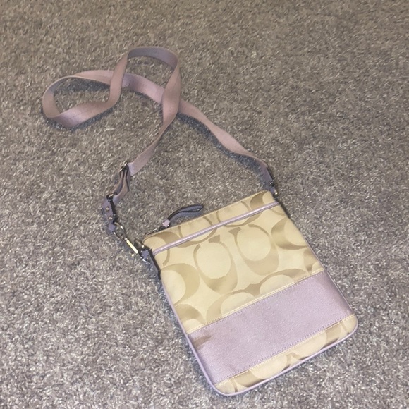 Coach | Bags | Coach Classic Monogram Swingpack Crossbody Bag Lilac ...